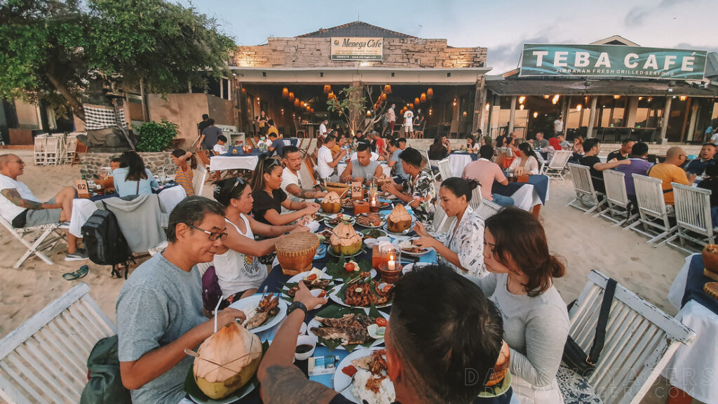 Menega Cafe: Menyantap Seafood, Menyapa Senja